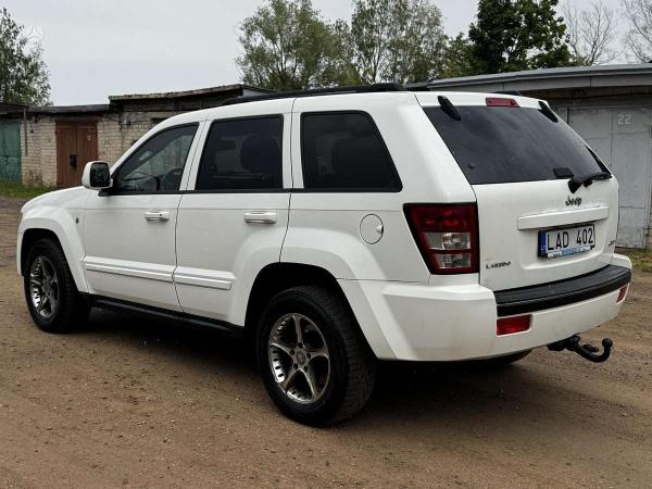 Balts Jeep Grand Cherokee 2010 Ukmergė, ar dzinēja tilpumu 2.99 L un nobraukumu 320 tūkst. km par 2800 €, foto 4 vietnē AUTOMOTO.COM.LV