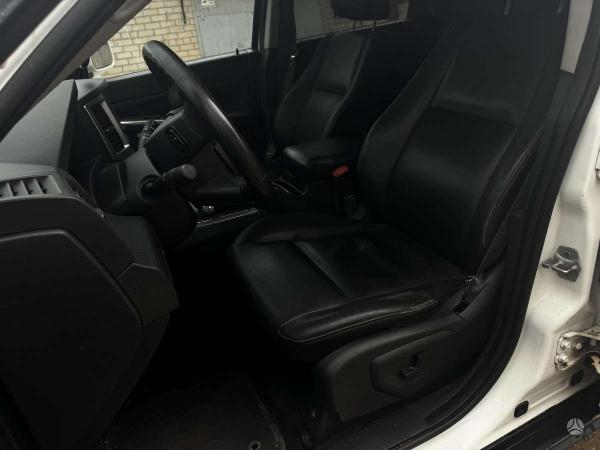 Balts Jeep Grand Cherokee 2010 Ukmergė, ar dzinēja tilpumu 2.99 L un nobraukumu 320 tūkst. km par 2800 €, foto 9 vietnē AUTOMOTO.COM.LV