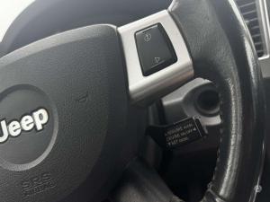 Balts Jeep Grand Cherokee 2010 Ukmergė, ar dzinēja tilpumu 2.99 L un nobraukumu 320 tūkst. km par 2800 €, foto 14 vietnē AUTOMOTO.COM.LV