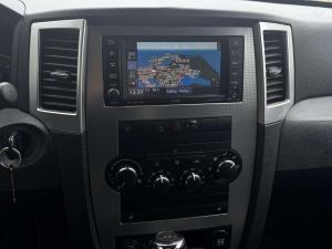 Balts Jeep Grand Cherokee 2010 Ukmergė, ar dzinēja tilpumu 2.99 L un nobraukumu 320 tūkst. km par 2800 €, foto 15 vietnē AUTOMOTO.COM.LV