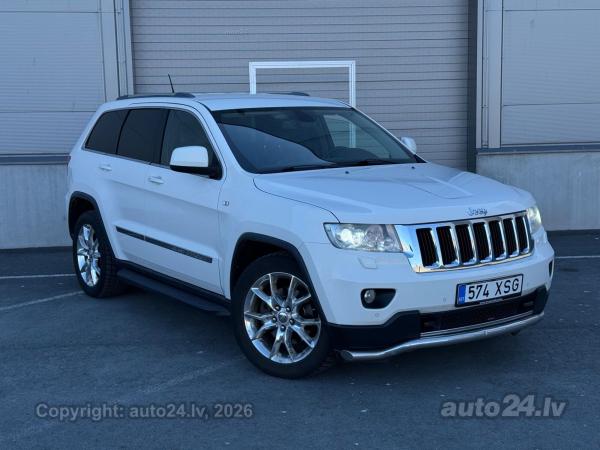 White Jeep Grand Cherokee 2011 in Tartu, with an engine capacity of 3.00 L and mileage of 310 thousand km for 7500 €, photo 3 on AUTOMOTO.COM.LV