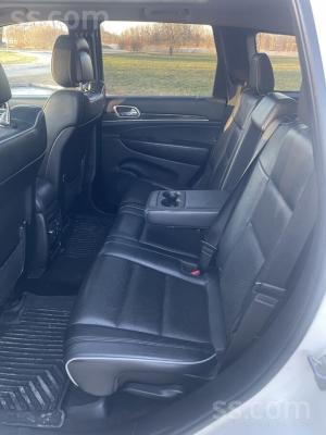 Balts Jeep Grand Cherokee 2011 Rīga, ar dzinēja tilpumu 3.00 L un nobraukumu 256 tūkst. km par 8950 €, foto 10 vietnē AUTOMOTO.COM.LV