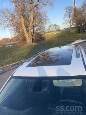 Balts Jeep Grand Cherokee 2011 Rīga, ar dzinēja tilpumu 3.00 L un nobraukumu 256 tūkst. km par 8950 €, foto 13 vietnē AUTOMOTO.COM.LV