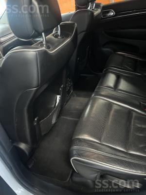 Balts Jeep Grand Cherokee 2012 Rīga, ar dzinēja tilpumu 3.00 L un nobraukumu 285 tūkst. km par 8950 €, foto 9 vietnē AUTOMOTO.COM.LV