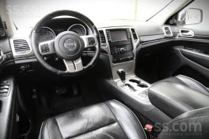 Balts Jeep Grand Cherokee 2012 Rīga, ar dzinēja tilpumu 3.00 L un nobraukumu 420 tūkst. km par 5495 €, foto 8 vietnē AUTOMOTO.COM.LV