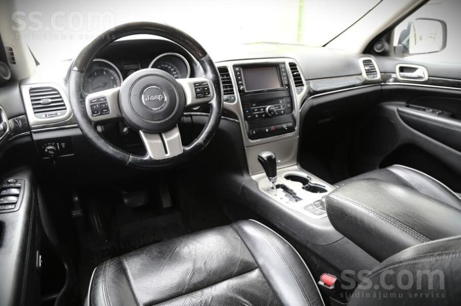 Balts Jeep Grand Cherokee 2012 Rīga, ar dzinēja tilpumu 3.00 L un nobraukumu 420 tūkst. km par 5495 €, foto 8 vietnē AUTOMOTO.COM.LV