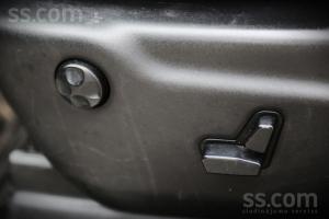Balts Jeep Grand Cherokee 2012 Rīga, ar dzinēja tilpumu 3.00 L un nobraukumu 420 tūkst. km par 5495 €, foto 16 vietnē AUTOMOTO.COM.LV