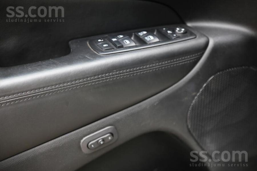 Balts Jeep Grand Cherokee 2012 Rīga, ar dzinēja tilpumu 3.00 L un nobraukumu 420 tūkst. km par 5495 €, foto 17 vietnē AUTOMOTO.COM.LV