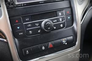 Balts Jeep Grand Cherokee 2012 Rīga, ar dzinēja tilpumu 3.00 L un nobraukumu 420 tūkst. km par 5495 €, foto 19 vietnē AUTOMOTO.COM.LV