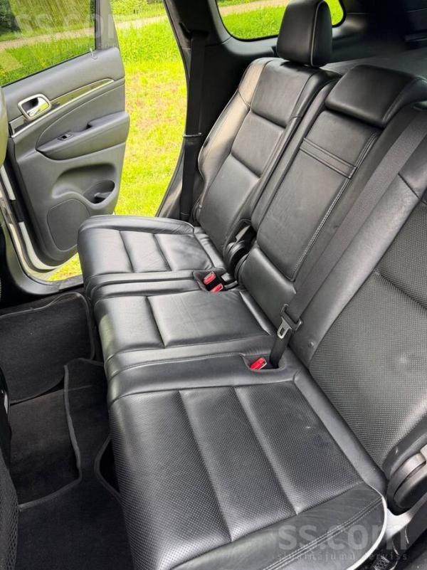 Balts Jeep Grand Cherokee 2012 Daugavpils, ar dzinēja tilpumu 3.00 L un nobraukumu 176 tūkst. km par 11300 €, foto 7 vietnē AUTOMOTO.COM.LV