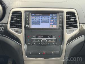 Balts Jeep Grand Cherokee 2012 Liepāja, ar dzinēja tilpumu 3.00 L un nobraukumu 239 tūkst. km par 9800 €, foto 15 vietnē AUTOMOTO.COM.LV