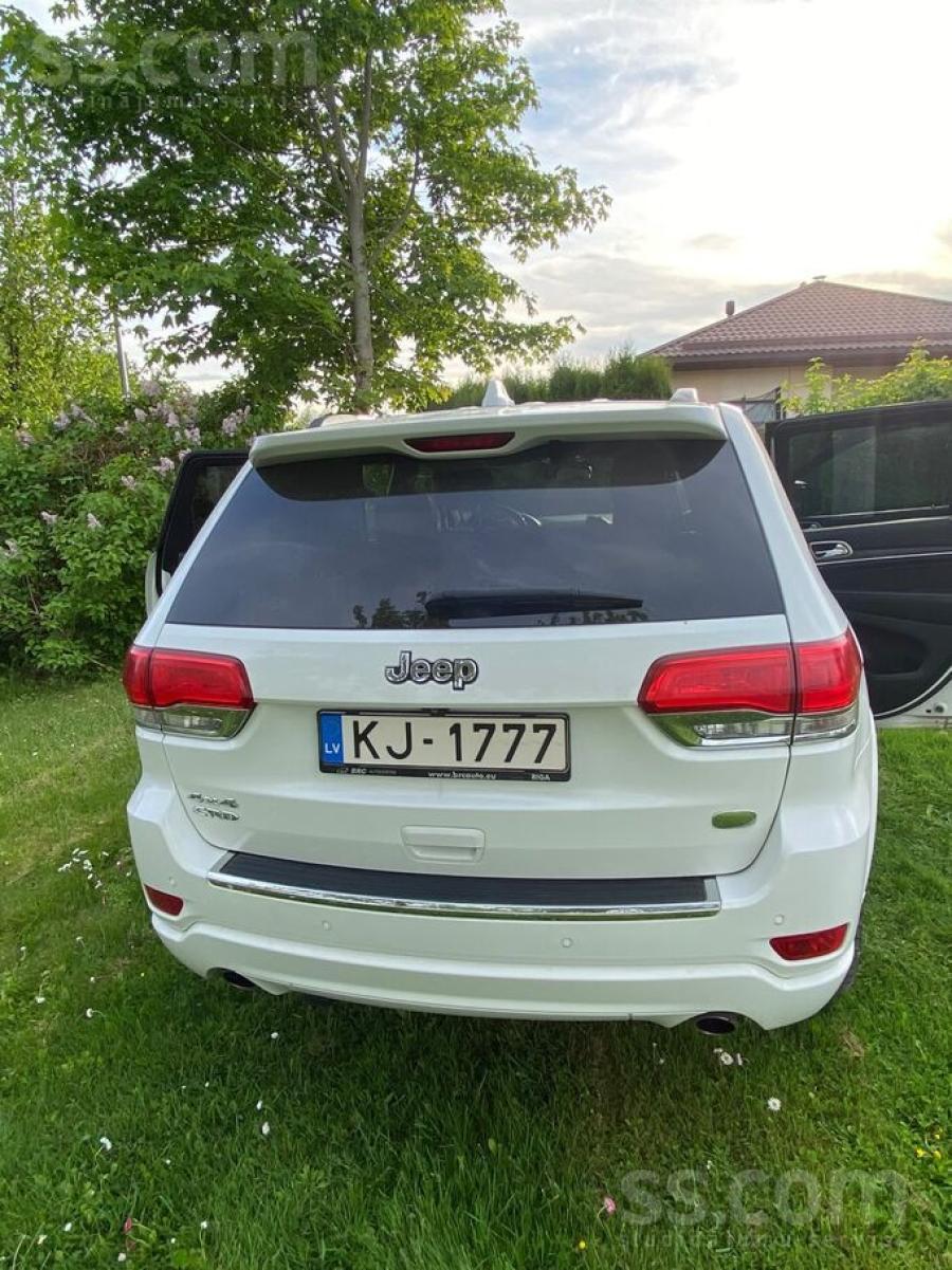 Balts Jeep Grand Cherokee 2013 Ogre, ar dzinēja tilpumu 3.00 L un nobraukumu 336 tūkst. km par 9500 €, foto 3 vietnē AUTOMOTO.COM.LV