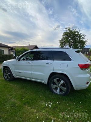 Balts Jeep Grand Cherokee 2013 Ogre, ar dzinēja tilpumu 3.00 L un nobraukumu 336 tūkst. km par 9500 €, foto 4 vietnē AUTOMOTO.COM.LV