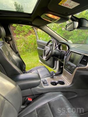 Balts Jeep Grand Cherokee 2013 Ogre, ar dzinēja tilpumu 3.00 L un nobraukumu 336 tūkst. km par 9500 €, foto 12 vietnē AUTOMOTO.COM.LV
