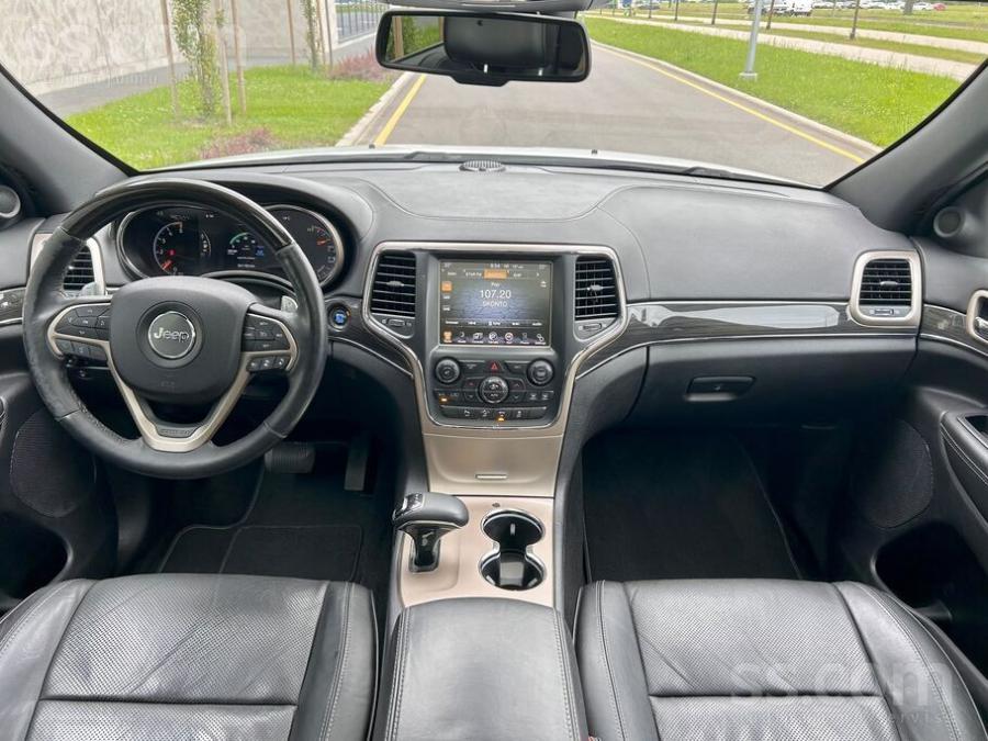 Balts Jeep Grand Cherokee 2013 Rīga, ar dzinēja tilpumu 3.00 L un nobraukumu 0 tūkst. km par 9450 €, foto 16 vietnē AUTOMOTO.COM.LV
