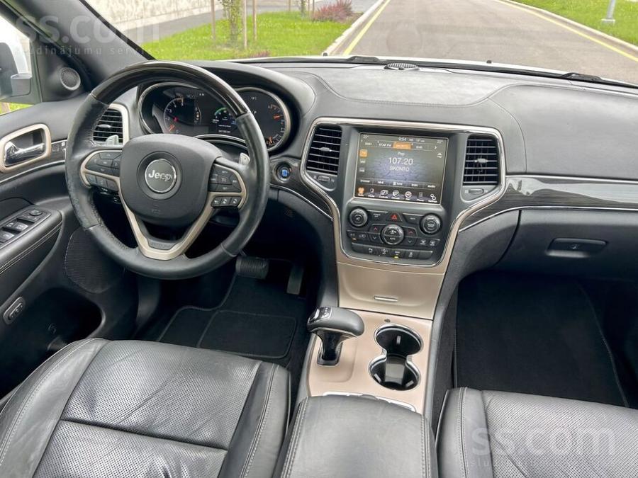 Balts Jeep Grand Cherokee 2013 Rīga, ar dzinēja tilpumu 3.00 L un nobraukumu 0 tūkst. km par 9450 €, foto 18 vietnē AUTOMOTO.COM.LV