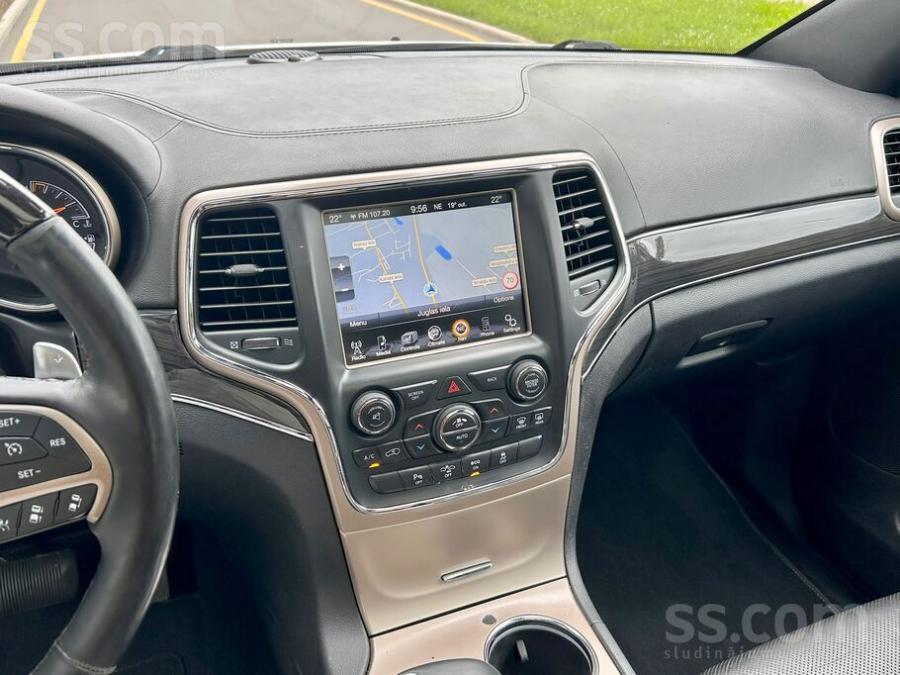 Balts Jeep Grand Cherokee 2013 Rīga, ar dzinēja tilpumu 3.00 L un nobraukumu 0 tūkst. km par 9450 €, foto 25 vietnē AUTOMOTO.COM.LV