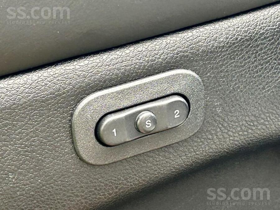 Balts Jeep Grand Cherokee 2013 Rīga, ar dzinēja tilpumu 3.00 L un nobraukumu 0 tūkst. km par 9450 €, foto 28 vietnē AUTOMOTO.COM.LV