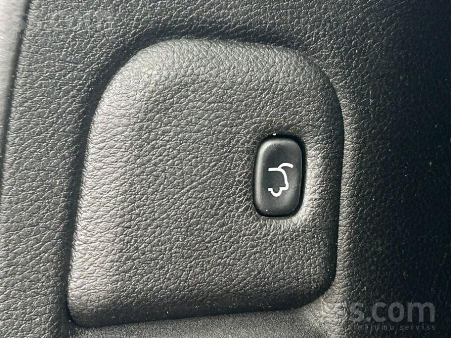 Balts Jeep Grand Cherokee 2013 Rīga, ar dzinēja tilpumu 3.00 L un nobraukumu 0 tūkst. km par 9450 €, foto 30 vietnē AUTOMOTO.COM.LV