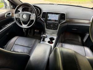 Balts Jeep Grand Cherokee 2013 Šauļi, ar dzinēja tilpumu 2.99 L un nobraukumu 235 tūkst. km par 12700 €, foto 12 vietnē AUTOMOTO.COM.LV