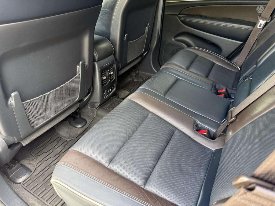 Balts Jeep Grand Cherokee 2013 Šauļi, ar dzinēja tilpumu 2.99 L un nobraukumu 235 tūkst. km par 12700 €, foto 13 vietnē AUTOMOTO.COM.LV