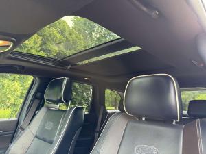 Balts Jeep Grand Cherokee 2013 Šauļi, ar dzinēja tilpumu 2.99 L un nobraukumu 235 tūkst. km par 12700 €, foto 17 vietnē AUTOMOTO.COM.LV