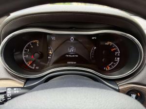 Balts Jeep Grand Cherokee 2013 Šauļi, ar dzinēja tilpumu 2.99 L un nobraukumu 235 tūkst. km par 12700 €, foto 30 vietnē AUTOMOTO.COM.LV