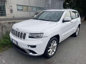 White Jeep Grand Cherokee 2013 in Panevezys, with an engine capacity of 2.99 L and mileage of 270 thousand km for 4950 €, photo  on AUTOMOTO.COM.LV