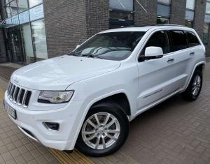 White Jeep Grand Cherokee 2013 in Marijampole, with an engine capacity of 2.99 L and mileage of 224 thousand km for 11650 €, photo 10 on AUTOMOTO.COM.LV