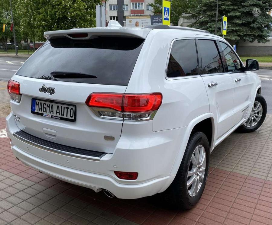 White Jeep Grand Cherokee 2013 in Marijampole, with an engine capacity of 2.99 L and mileage of 224 thousand km for 11650 €, photo 17 on AUTOMOTO.COM.LV