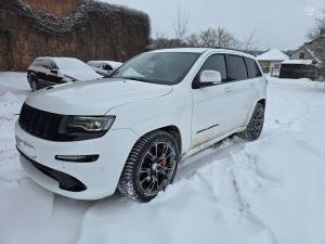 Balts Jeep Grand Cherokee 2014 Kauņa, ar dzinēja tilpumu 6.42 L un nobraukumu 230 tūkst. km par 22000 €, foto 2 vietnē AUTOMOTO.COM.LV