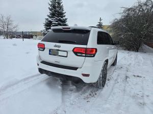 Balts Jeep Grand Cherokee 2014 Kauņa, ar dzinēja tilpumu 6.42 L un nobraukumu 230 tūkst. km par 22000 €, foto 7 vietnē AUTOMOTO.COM.LV