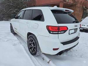 Balts Jeep Grand Cherokee 2014 Kauņa, ar dzinēja tilpumu 6.42 L un nobraukumu 230 tūkst. km par 22000 €, foto 9 vietnē AUTOMOTO.COM.LV