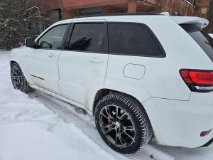 Balts Jeep Grand Cherokee 2014 Kauņa, ar dzinēja tilpumu 6.42 L un nobraukumu 230 tūkst. km par 22000 €, foto 11 vietnē AUTOMOTO.COM.LV