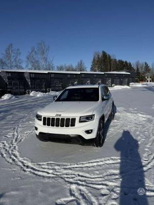 White Jeep Grand Cherokee 2014 in Siauliai, with an engine capacity of 3.00 L and mileage of 217 thousand km for 12000 €, photo  on AUTOMOTO.COM.LV