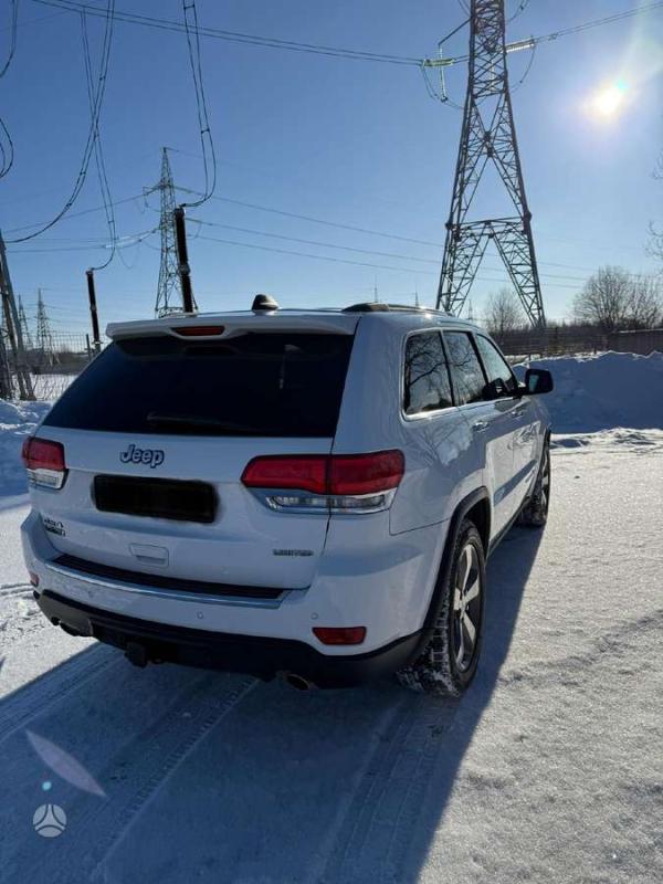 Balts Jeep Grand Cherokee 2014 Šauļi, ar dzinēja tilpumu 3.00 L un nobraukumu 217 tūkst. km par 12000 €, foto 7 vietnē AUTOMOTO.COM.LV