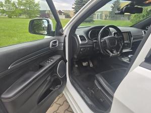Balts Jeep Grand Cherokee 2014 Kauņa, ar dzinēja tilpumu 6.40 L un nobraukumu 240 tūkst. km par 20000 €, foto 3 vietnē AUTOMOTO.COM.LV