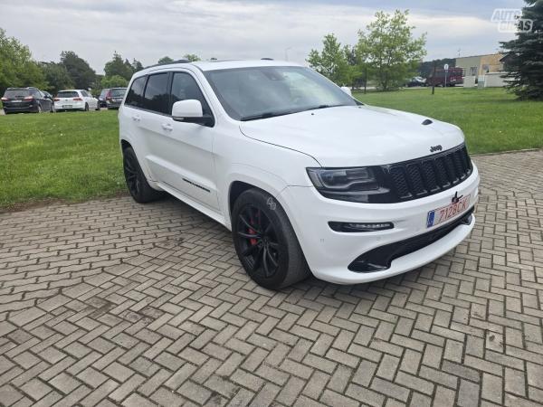 White Jeep Grand Cherokee 2014 in Kaunas, with an engine capacity of 6.40 L and mileage of 240 thousand km for 20000 €, photo 8 on AUTOMOTO.COM.LV