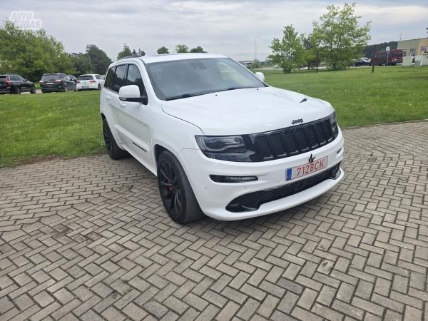White Jeep Grand Cherokee 2014 in Kaunas, with an engine capacity of 6.40 L and mileage of 240 thousand km for 20000 €, photo 9 on AUTOMOTO.COM.LV