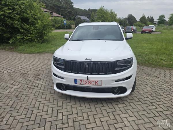 White Jeep Grand Cherokee 2014 in Kaunas, with an engine capacity of 6.40 L and mileage of 240 thousand km for 20000 €, photo 10 on AUTOMOTO.COM.LV