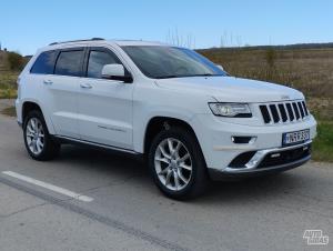 Balts Jeep Grand Cherokee 2014 Šilutė, ar dzinēja tilpumu 3.00 L un nobraukumu 300 tūkst. km par 8900 €, foto  vietnē AUTOMOTO.COM.LV