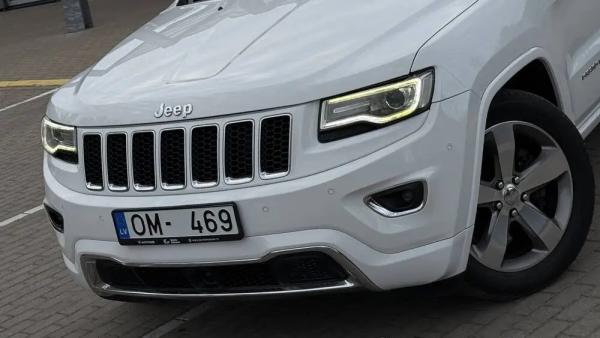 Balts Jeep Grand Cherokee 2014 Jūrmala, ar dzinēja tilpumu 3.00 L un nobraukumu 236 tūkst. km par 8950 €, foto 3 vietnē AUTOMOTO.COM.LV