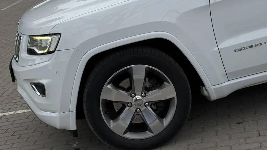 Balts Jeep Grand Cherokee 2014 Jūrmala, ar dzinēja tilpumu 3.00 L un nobraukumu 236 tūkst. km par 8950 €, foto 10 vietnē AUTOMOTO.COM.LV