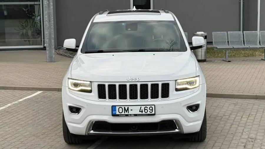Balts Jeep Grand Cherokee 2014 Jūrmala, ar dzinēja tilpumu 3.00 L un nobraukumu 236 tūkst. km par 8950 €, foto 12 vietnē AUTOMOTO.COM.LV