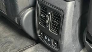 Balts Jeep Grand Cherokee 2014 Jūrmala, ar dzinēja tilpumu 3.00 L un nobraukumu 236 tūkst. km par 8950 €, foto 25 vietnē AUTOMOTO.COM.LV