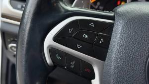 Balts Jeep Grand Cherokee 2014 Jūrmala, ar dzinēja tilpumu 3.00 L un nobraukumu 236 tūkst. km par 8950 €, foto 30 vietnē AUTOMOTO.COM.LV