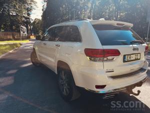 Balts Jeep Grand Cherokee 2014 Rīga, ar dzinēja tilpumu 3.00 L un nobraukumu 296 tūkst. km par 12000 €, foto 5 vietnē AUTOMOTO.COM.LV