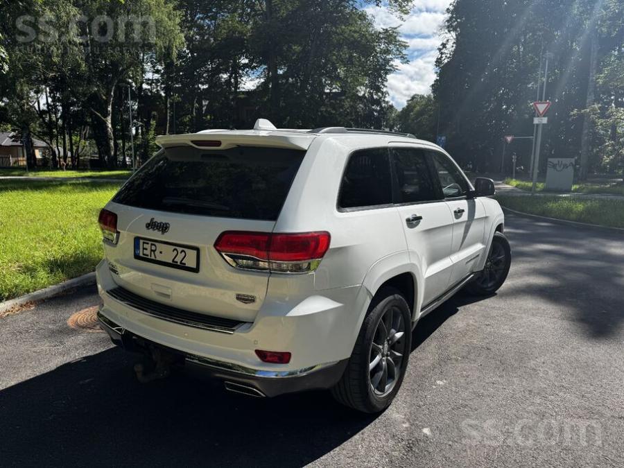 Balts Jeep Grand Cherokee 2014 Rīga, ar dzinēja tilpumu 3.00 L un nobraukumu 296 tūkst. km par 12000 €, foto 6 vietnē AUTOMOTO.COM.LV
