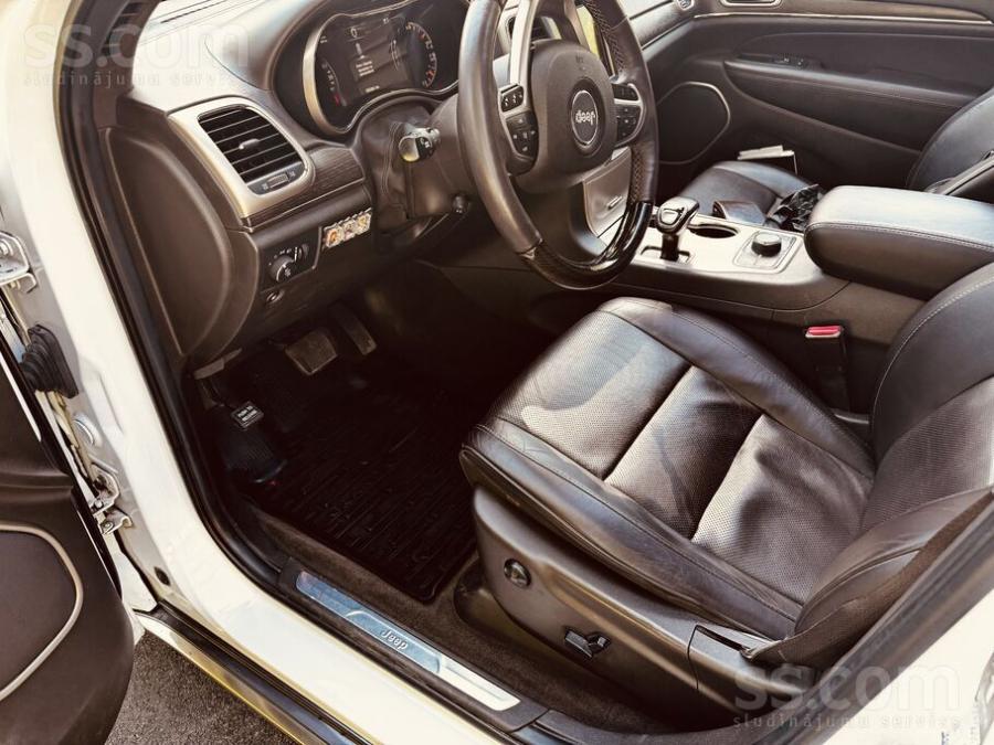 Balts Jeep Grand Cherokee 2014 Rīga, ar dzinēja tilpumu 3.00 L un nobraukumu 296 tūkst. km par 12000 €, foto 7 vietnē AUTOMOTO.COM.LV