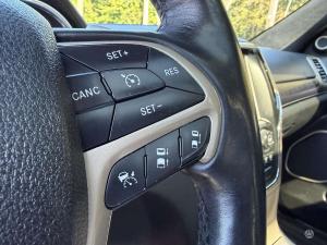 White Jeep Grand Cherokee 2014 in Kaunas, with an engine capacity of 3.00 L and mileage of 282 thousand km for 10700 €, photo 15 on AUTOMOTO.COM.LV